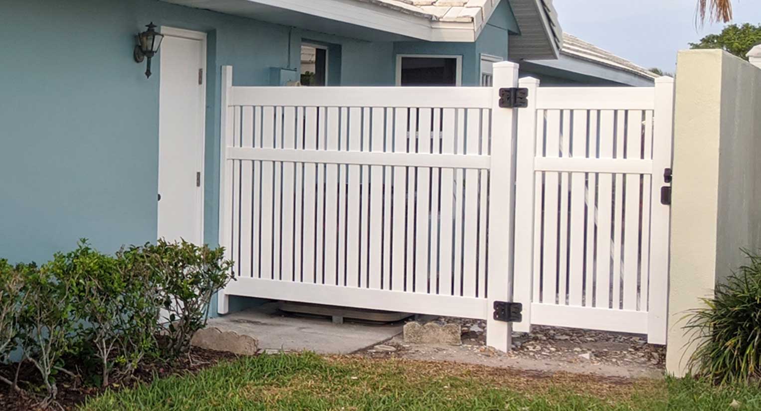 Vinyl Fencing Semi Privacy Fence