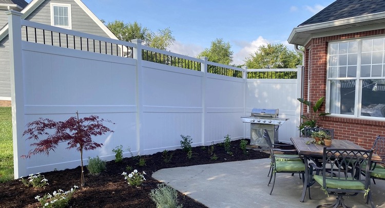Vinyl Privacy Fencing | Durable Vinyl Fence | Weatherables