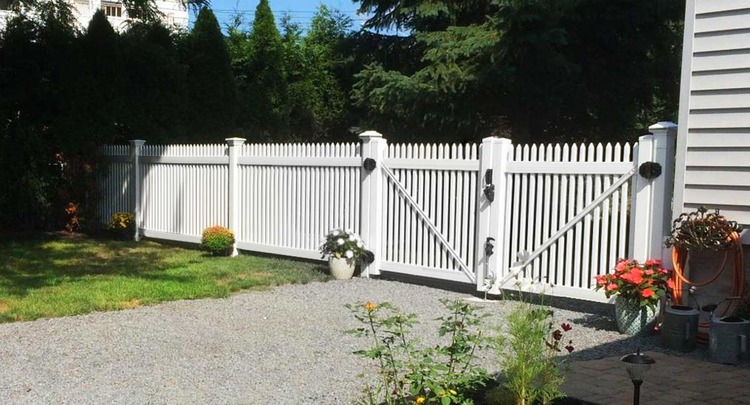 Vinyl Picket Fence Options | Vinyl Fencing | Weatherables