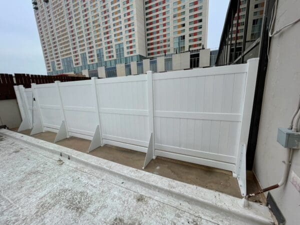 How-to Guide: High Wind Installation - Weatherables